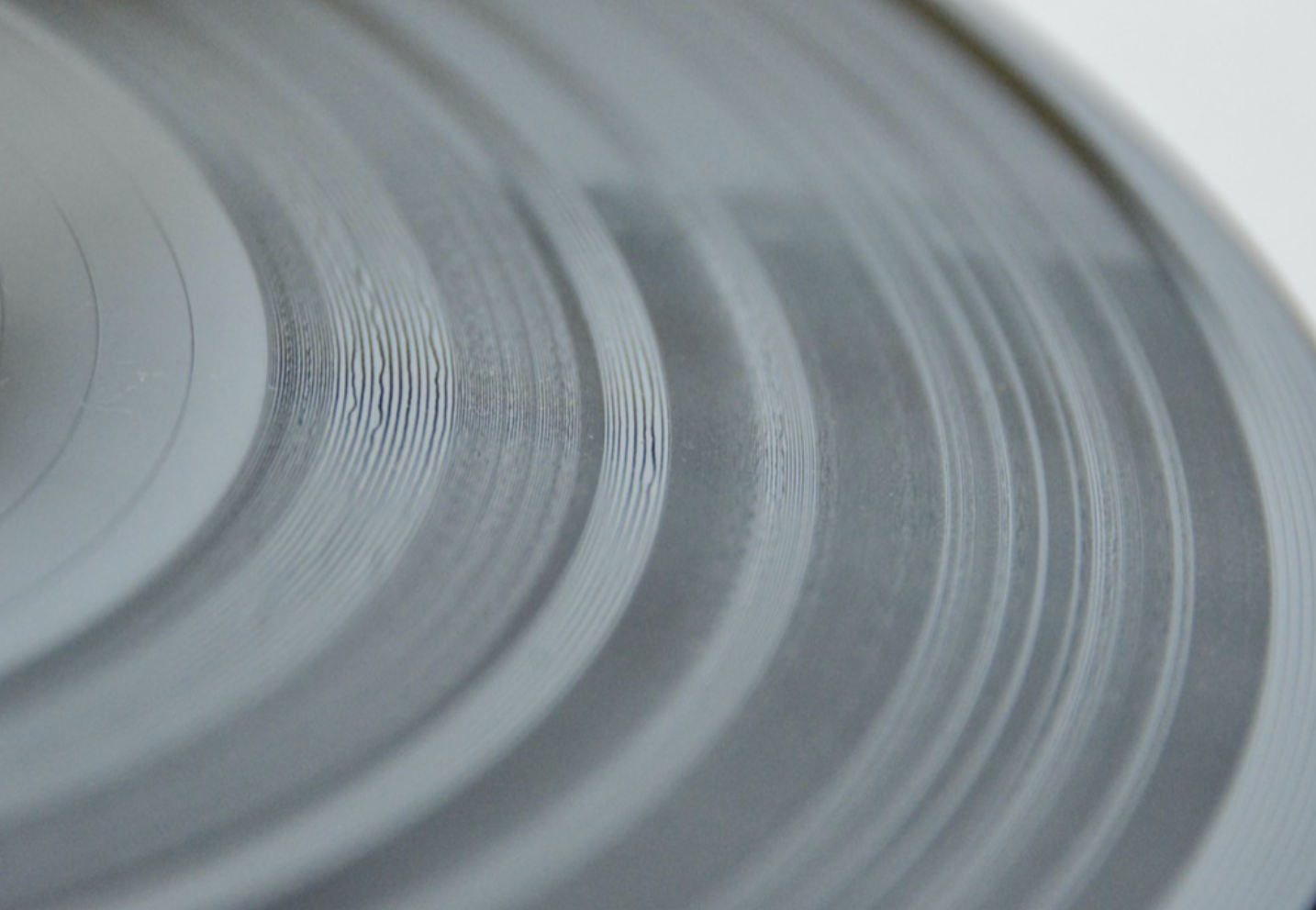 Turntables and Vinyl: Part 3 – earfluff and eyecandy